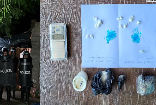 Secuestran una importante cantidad de estupefacientes - Comunicación ...